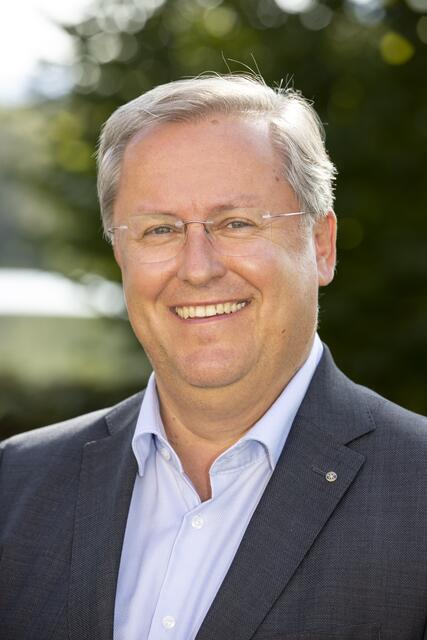 Karriere: Schüler können mit vorwissenschaftlicher Arbeit Geld gewinnen ...