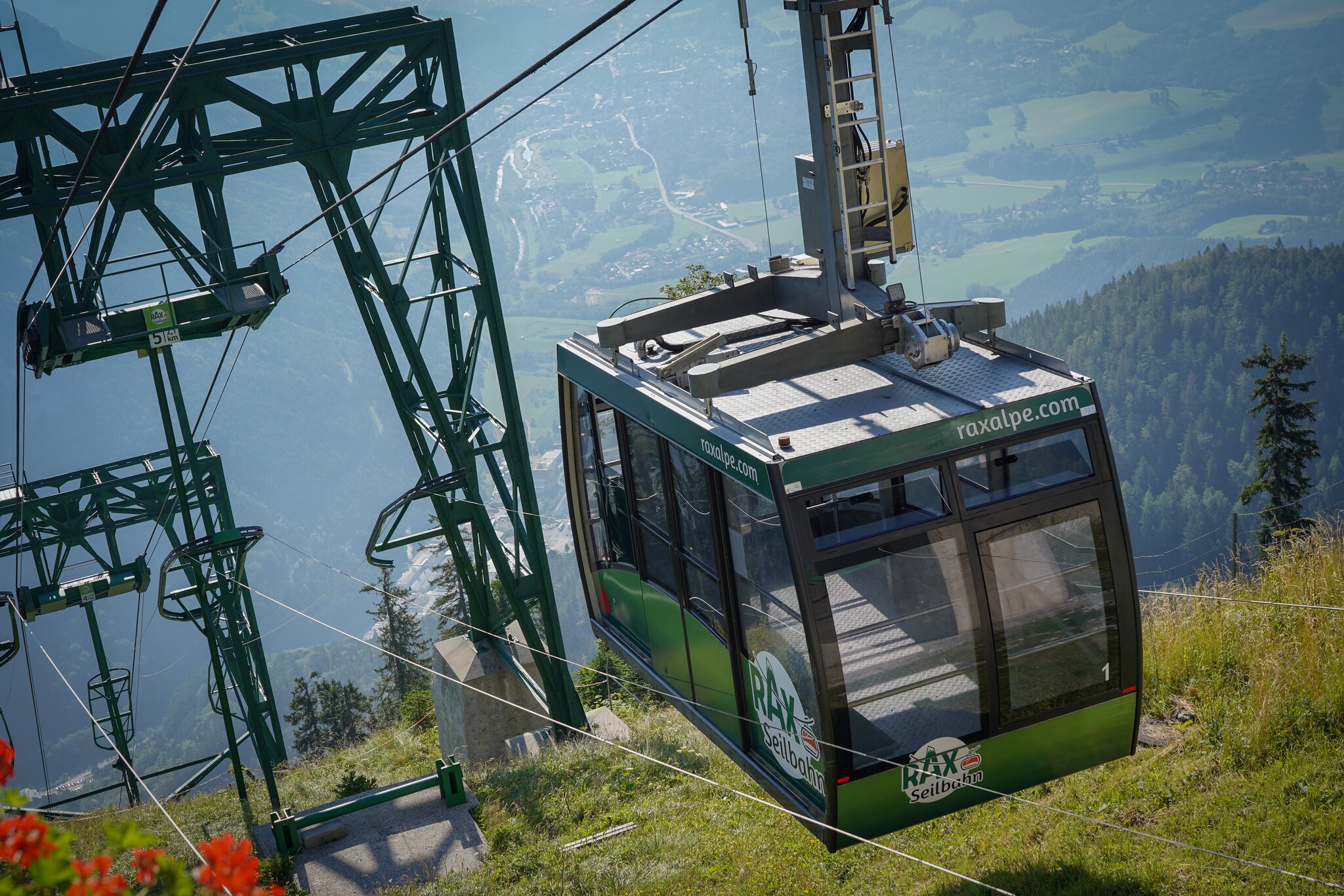 Reichenau an der Rax/Hirschwang: Seilbahn befördert wieder Touristen ...