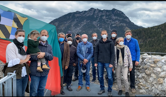 Ehrenberg zeigt Flagge: Burgenwelt in Reutte sperrt wieder auf - Reutte