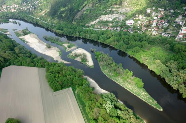 Trasse entlang der March: Riesenprojekt Donau-Oder-Elbe-Kanal ...