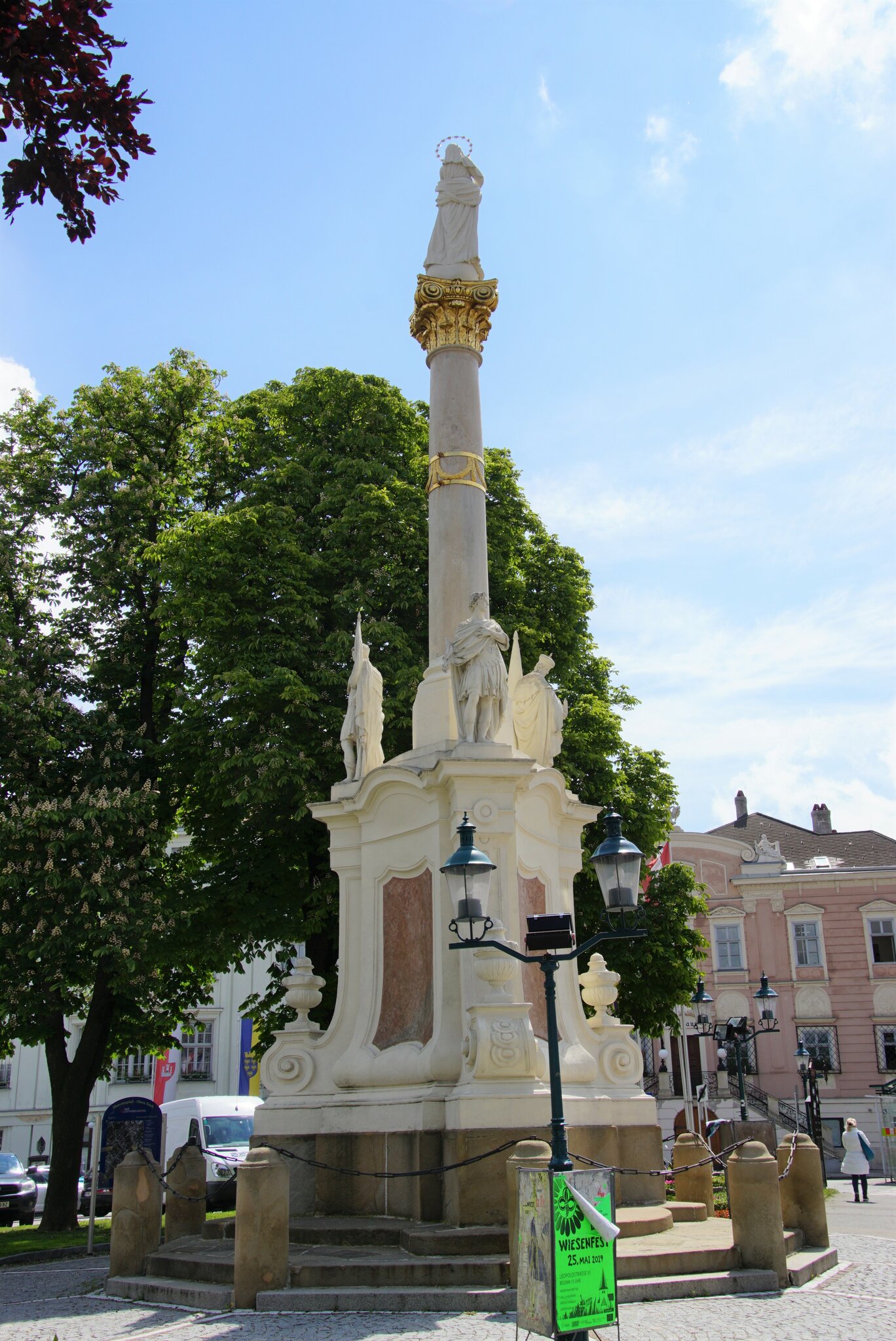Klosterneuburg: Rathausplatz - Liesing