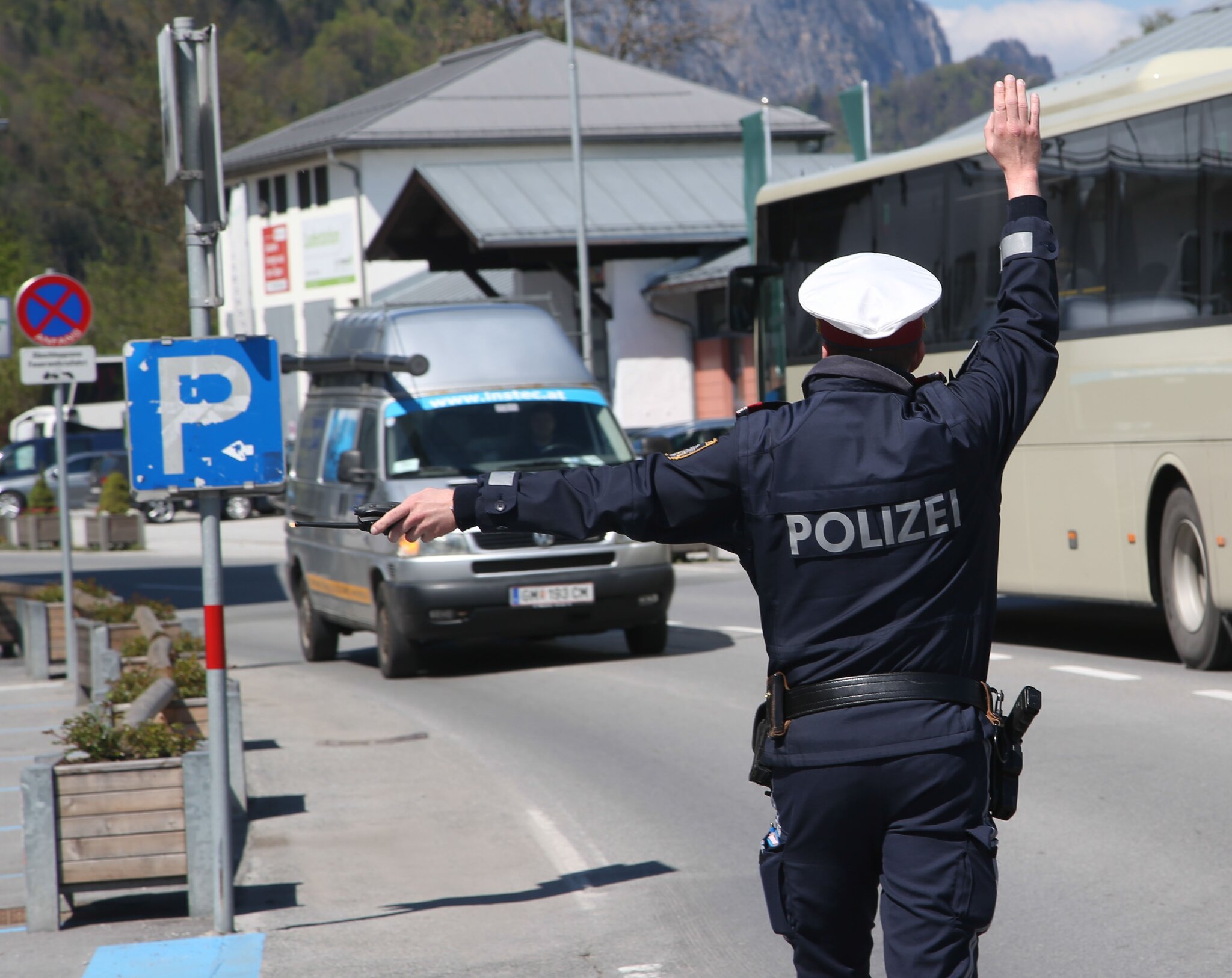 Verkehr: Am Pfingstwochenende wurden Raser hart bestraft - Salzburg