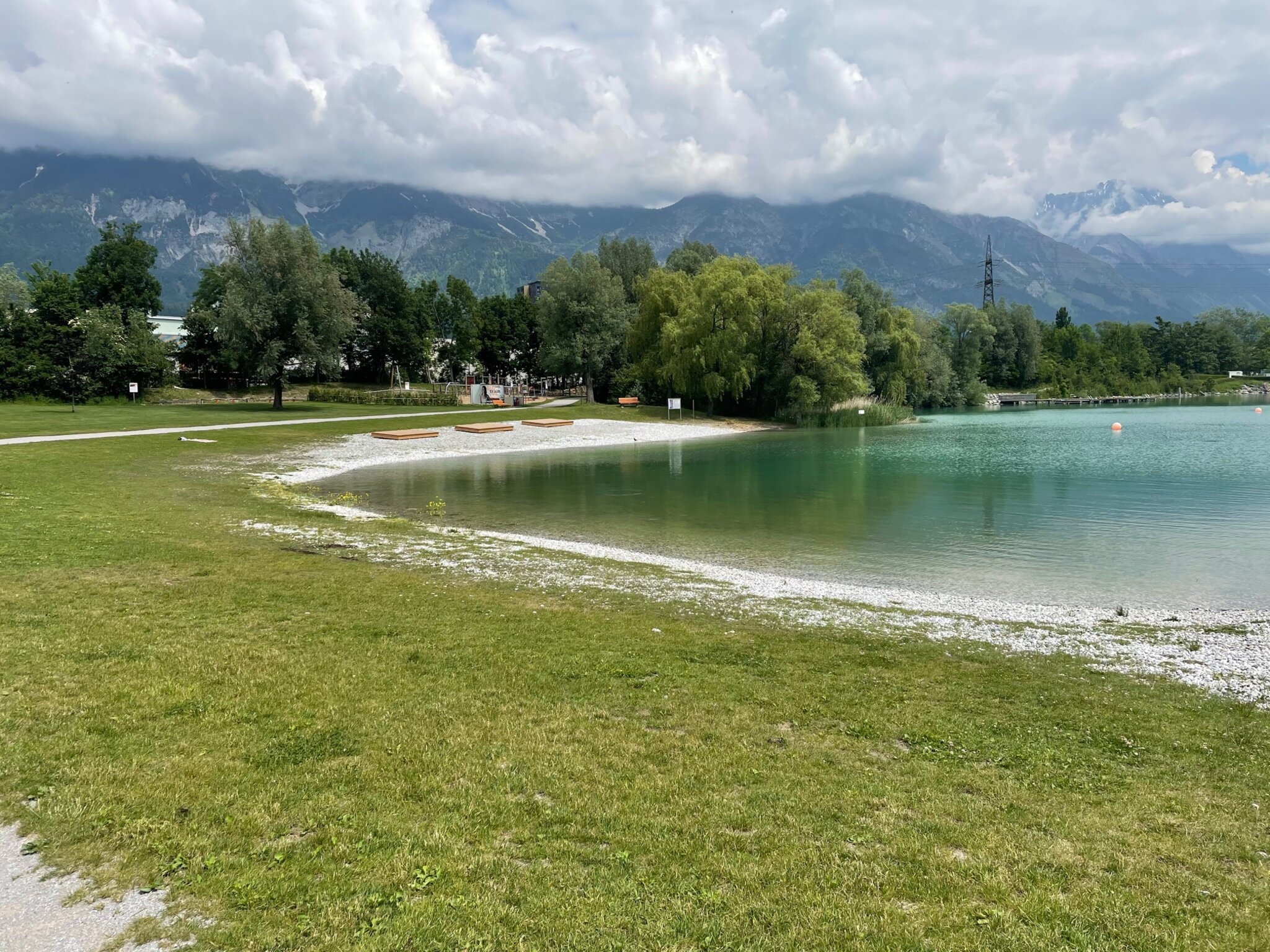 Baggersee Innsbruck: Neuer Schotter sorgt für Unmut - Innsbruck
