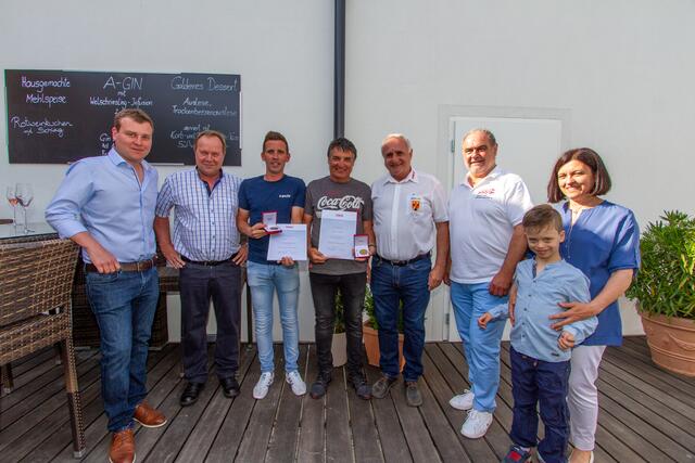 Ehrungen im Betrieb: Holzbau Thaler dankt seinen langjährigen ...