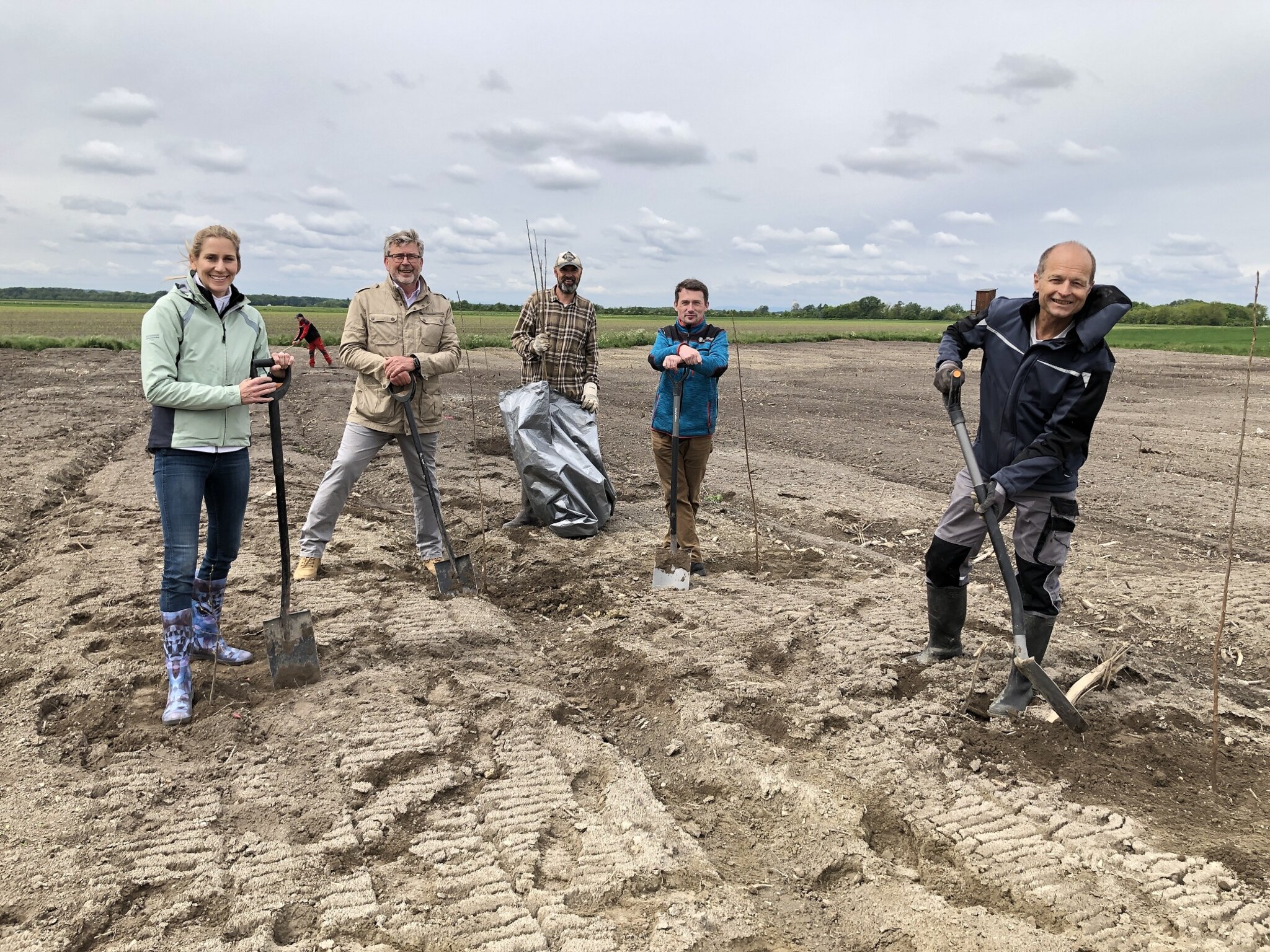 Klimaschutz-Aktion: Ölkonzern mit grünem Herz - Gänserndorf