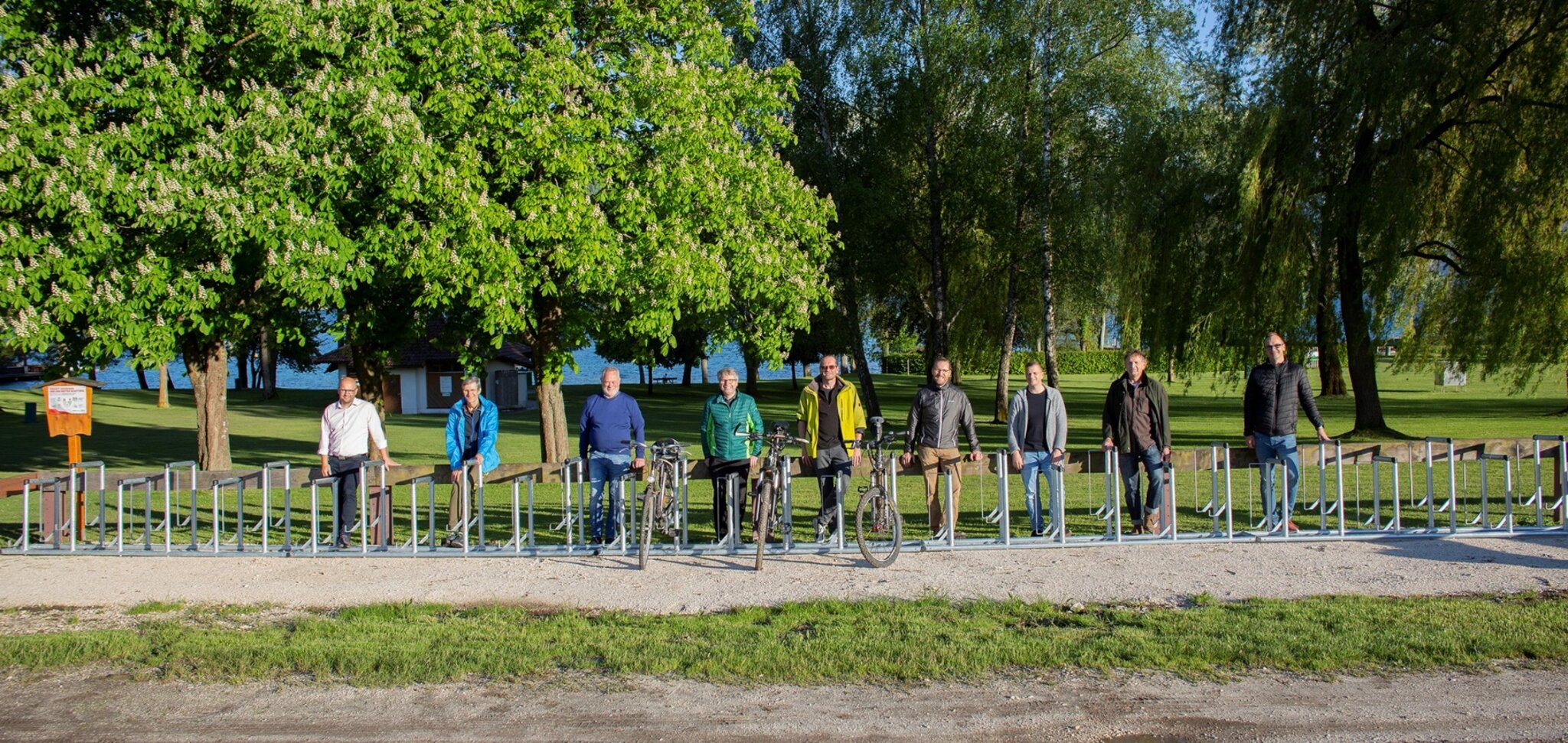 "Fahr ! RAD Gruppe": Radständer am Strandbad in Litzlberg aufgestellt ...