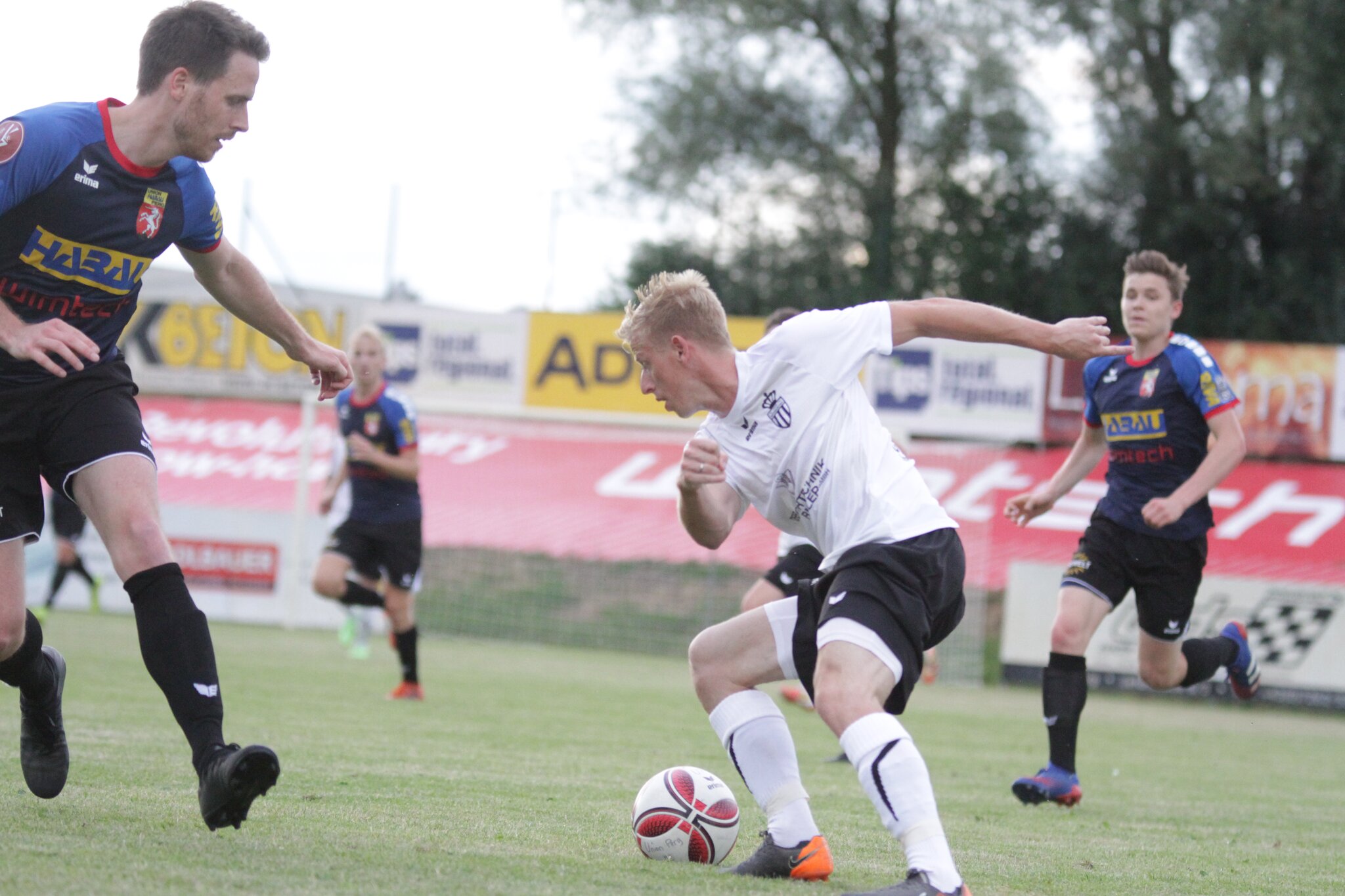 DSG U. HABAU Perg/Test: Mitterkirchner Elan holt Remis in Perg. - Perg