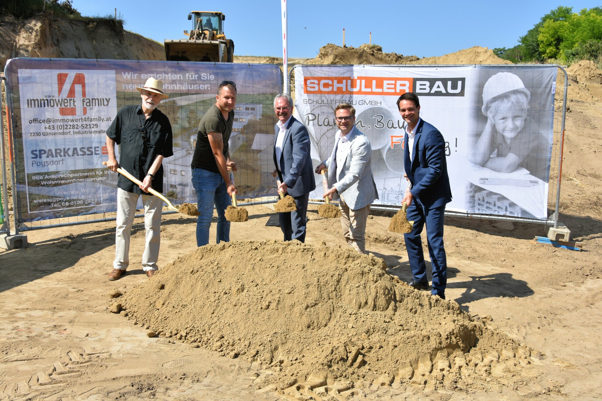 Ebendorf: Spatenstich zu neun neuen Wohnträumen - Mistelbach