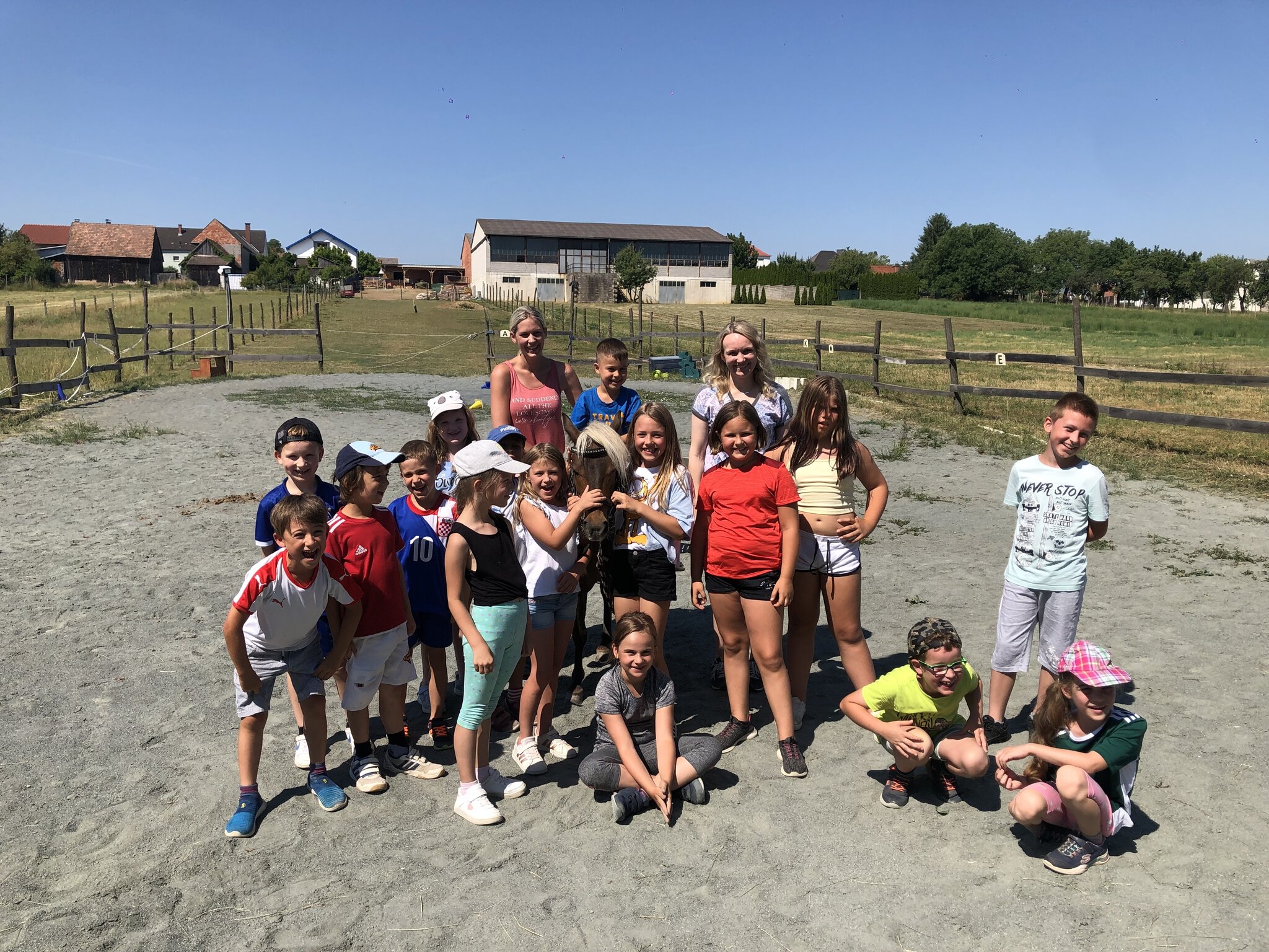 Von Ponyreiten bis Schnitzeljagd: VS Nikitsch zu Besuch auf der ...