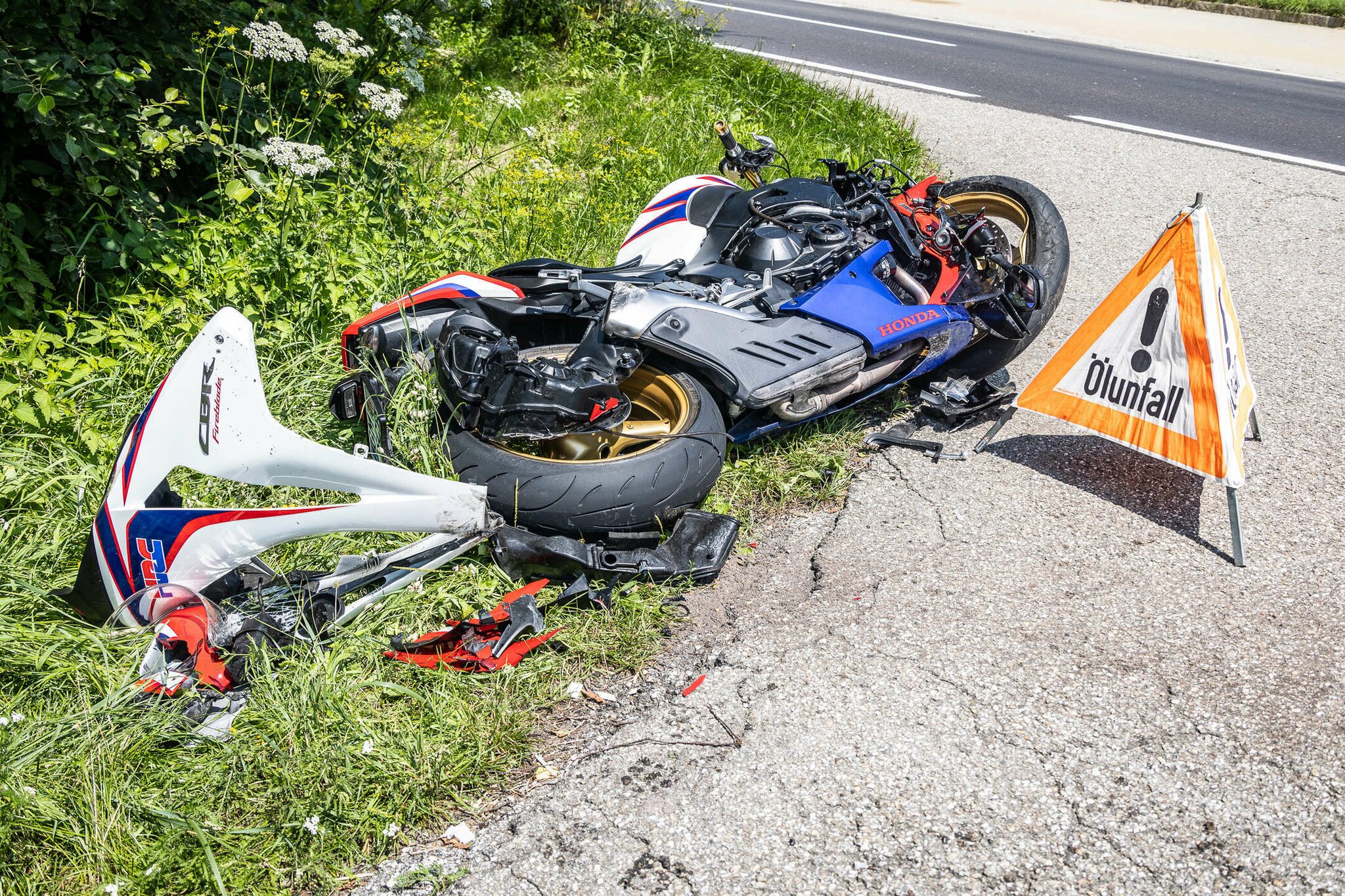Unfall in Gaspoltshofen: Motorradfahrer bei Kollision verletzt ...