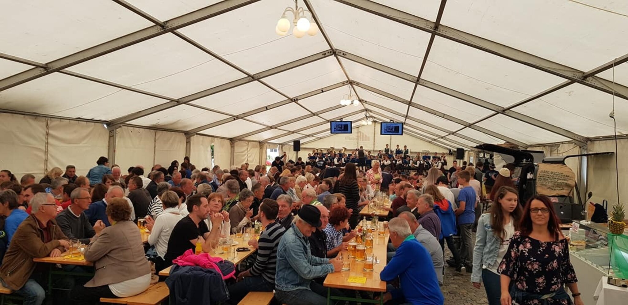 Green Events mit VAMoS: Festl feiern – aber so grün wie möglich ...