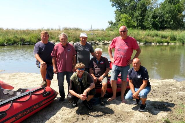 Kinderausflug bei Nickelsdorf: Seichtwasser-Rafting auf der Leitha ...