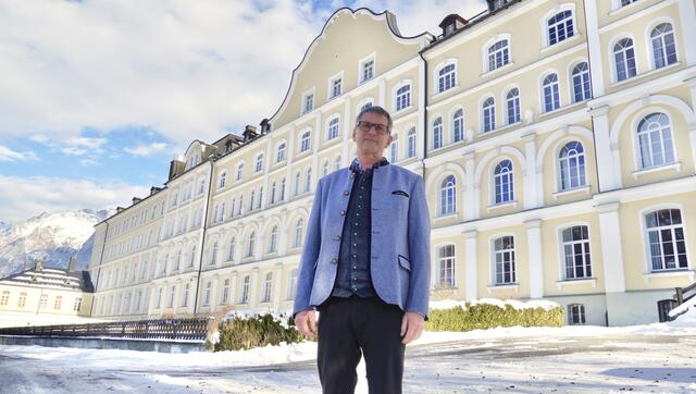 Oberstufen in den Bezirken: Alle allgemeinbildenden höheren Schulen in ...