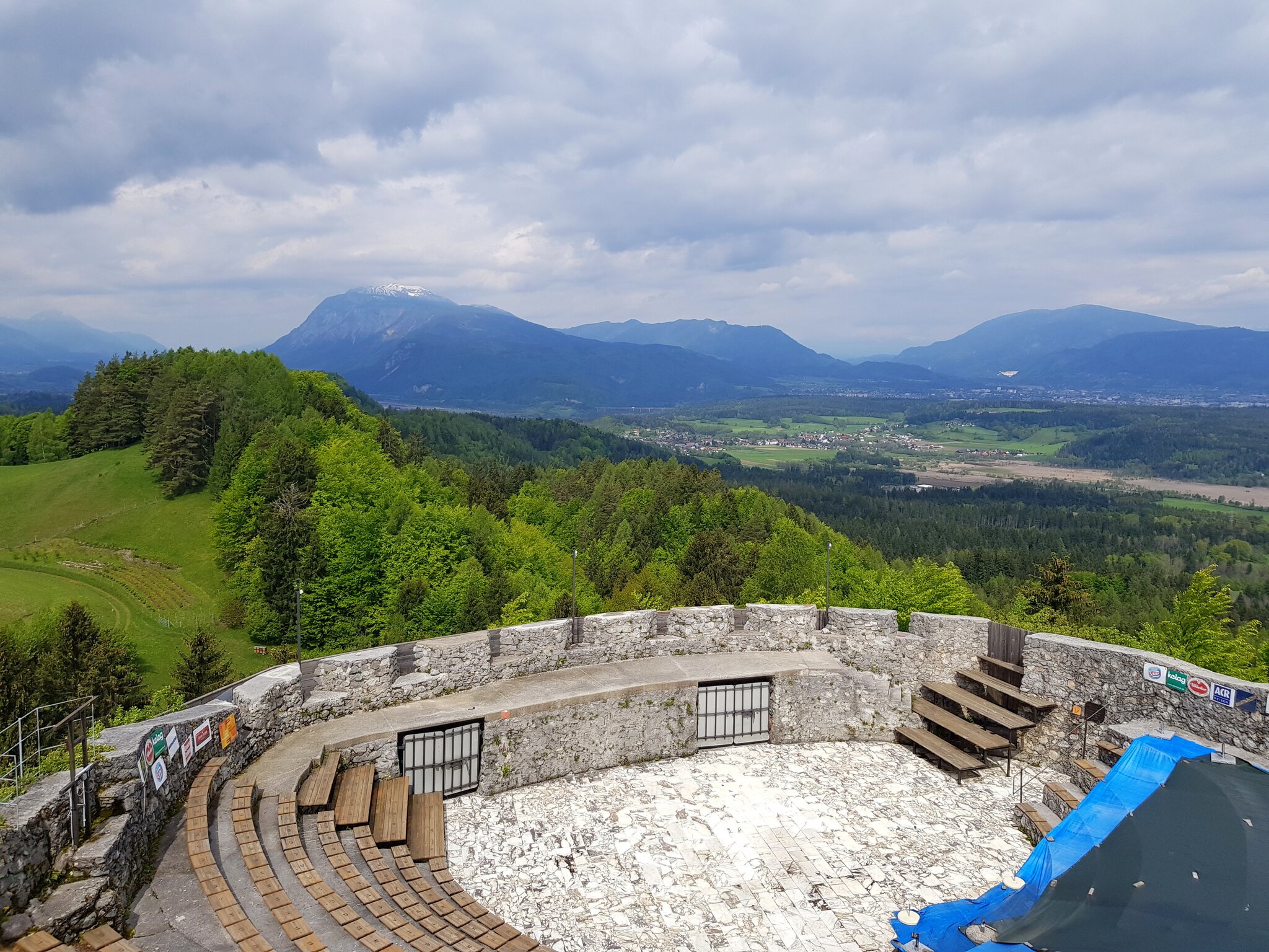 SUN DOWNER auf der Burgarena Finkenstein - Villach Land