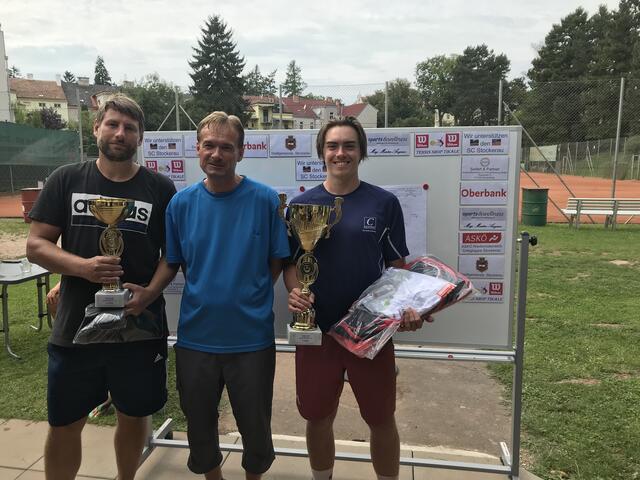 Tennis in Stockerau: Rekordteilnahme beim Tennisturnier - Korneuburg