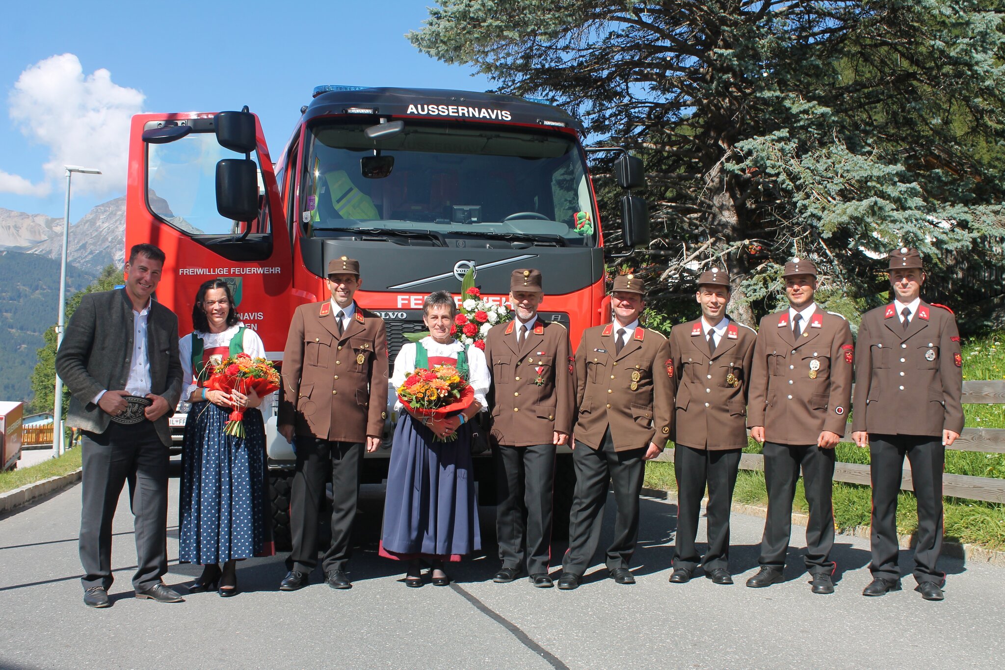 Navis: Naviser weihen und feiern neues Löschfahrzeug - Stubai-Wipptal