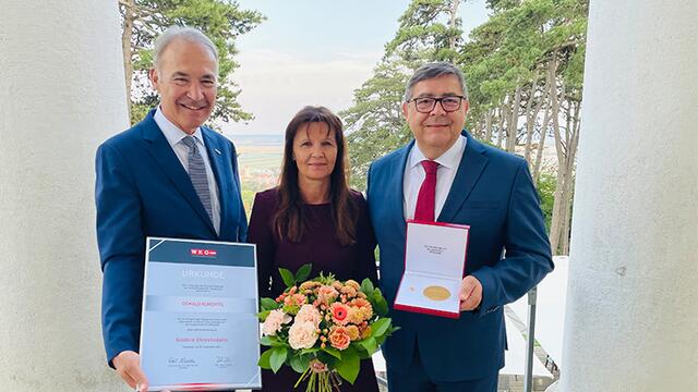 Wirtschaftskammer Burgenland: Goldene Ehrenmedaille für Oswald ...