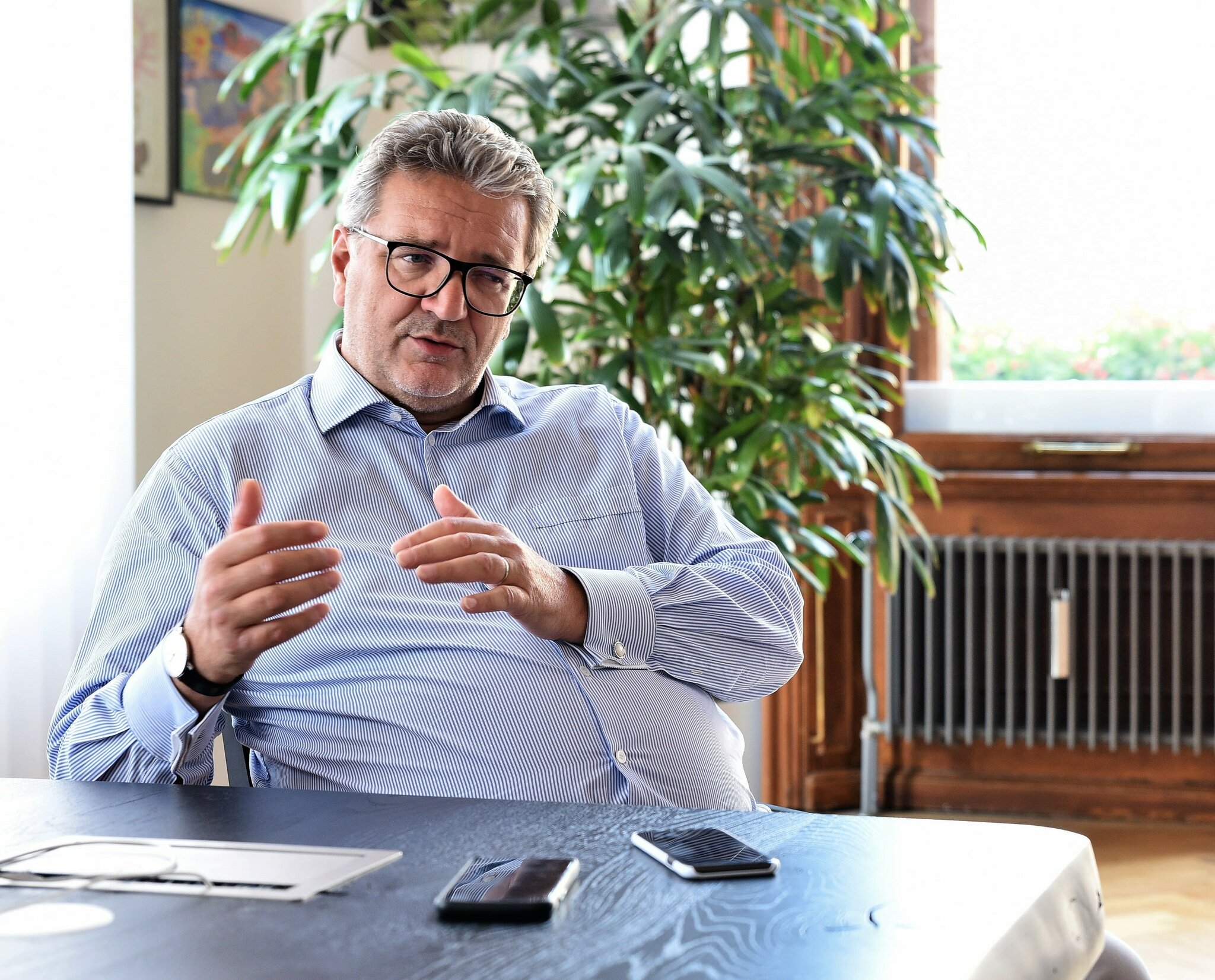 Aufenthalt im Spital: Gesundheitsstadtrat Peter Hacker bei Sturz ...