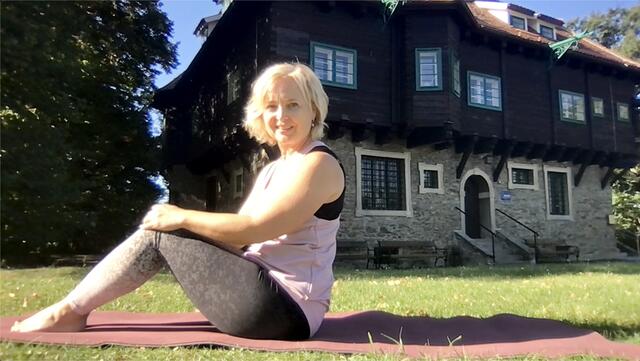 Yoga mit Ingrid (Teil 5): Übungen von Ingrid Fasching für die ...
