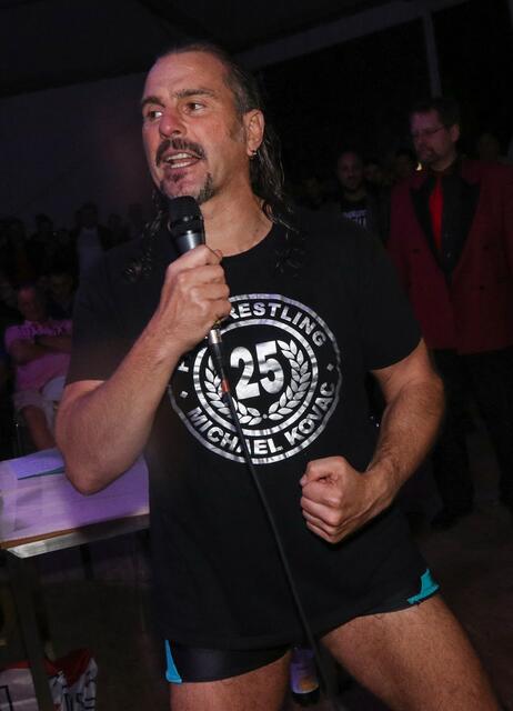 Fabio Ferrari holt Prater-Pokal: Spektakuläres Wrestling beim Prater ...