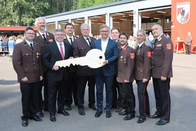 Stadt Krems: Die neue Feuerwache Krems-Süd ist eröffnet - Krems