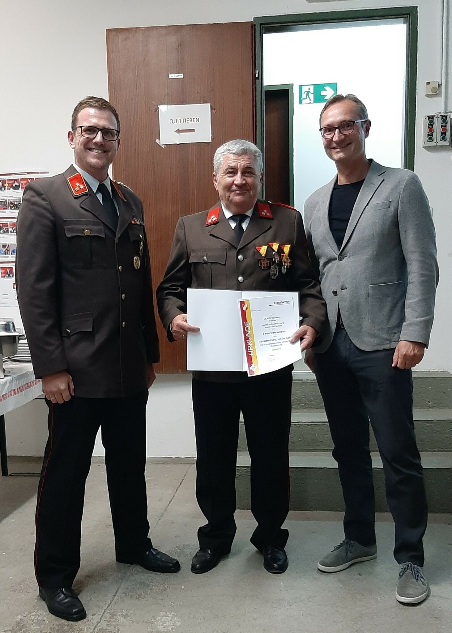 Feuerwehr Draßburg: Verdienstzeichen in Gold für Erich Kern - Mattersburg