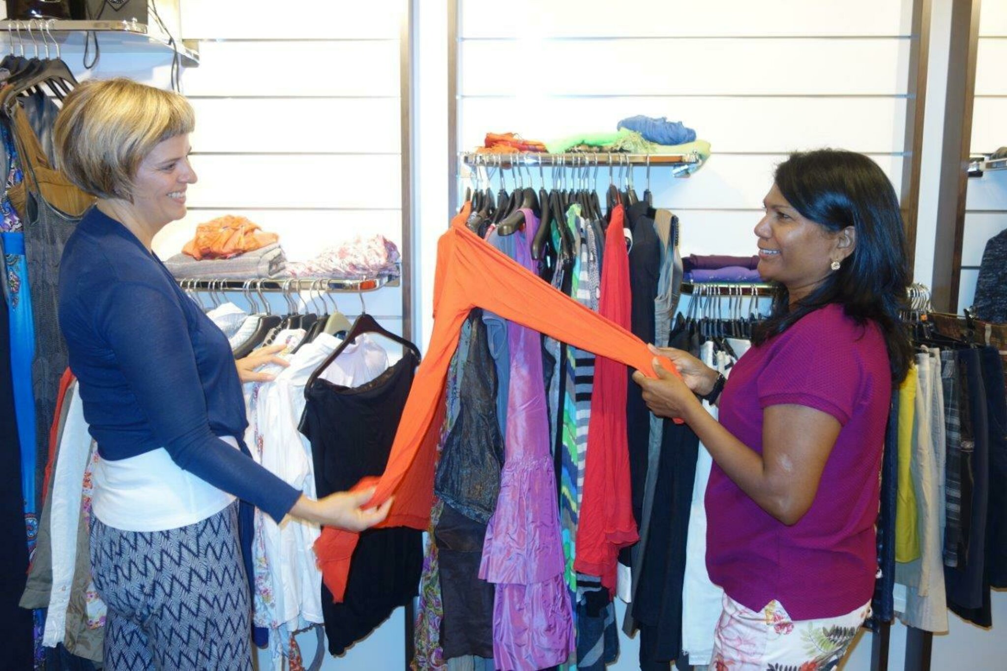 Charity: Probieren.kaufen.helfen... - Schwaz