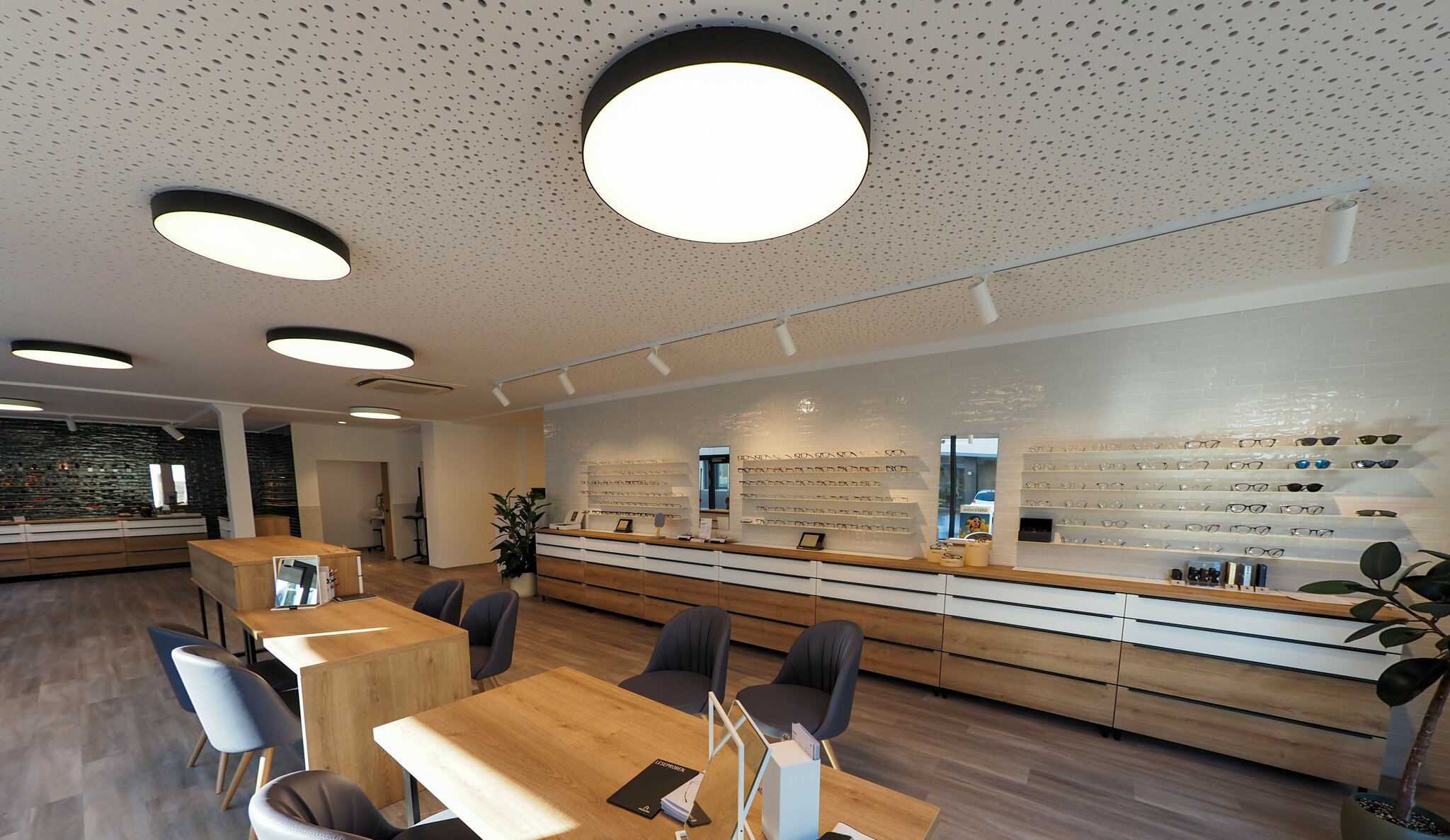 Voitsberger Hauptplatz: Optik Trummer übersiedelte in neue Räumlichkeiten - Voitsberg