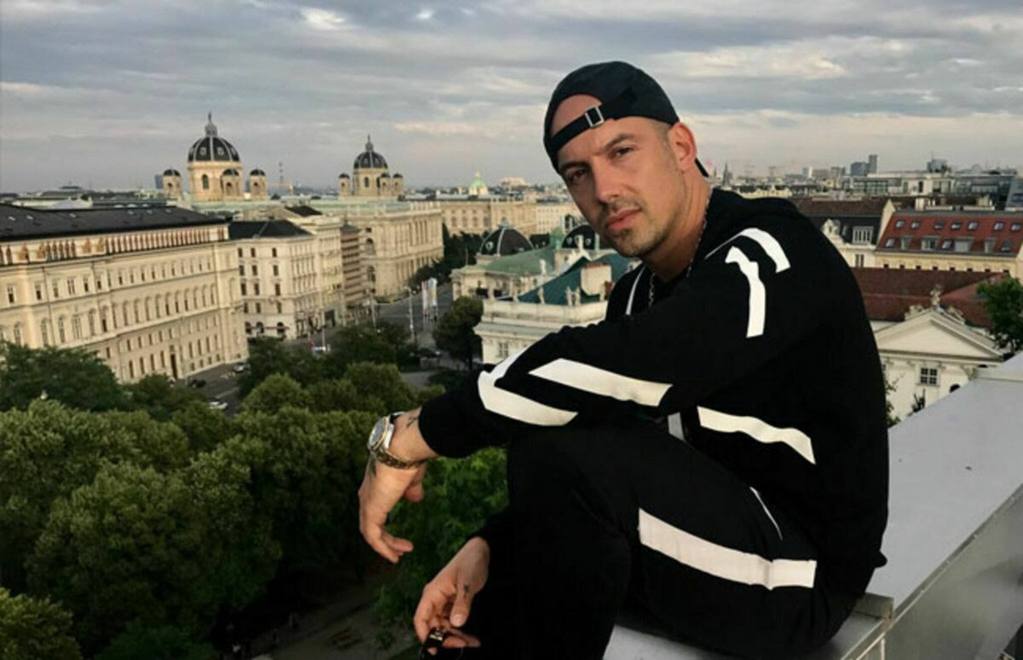 "Kein Bock auf Corona": Wiener Rapper RAF Camora ließ sich impfen - Wien