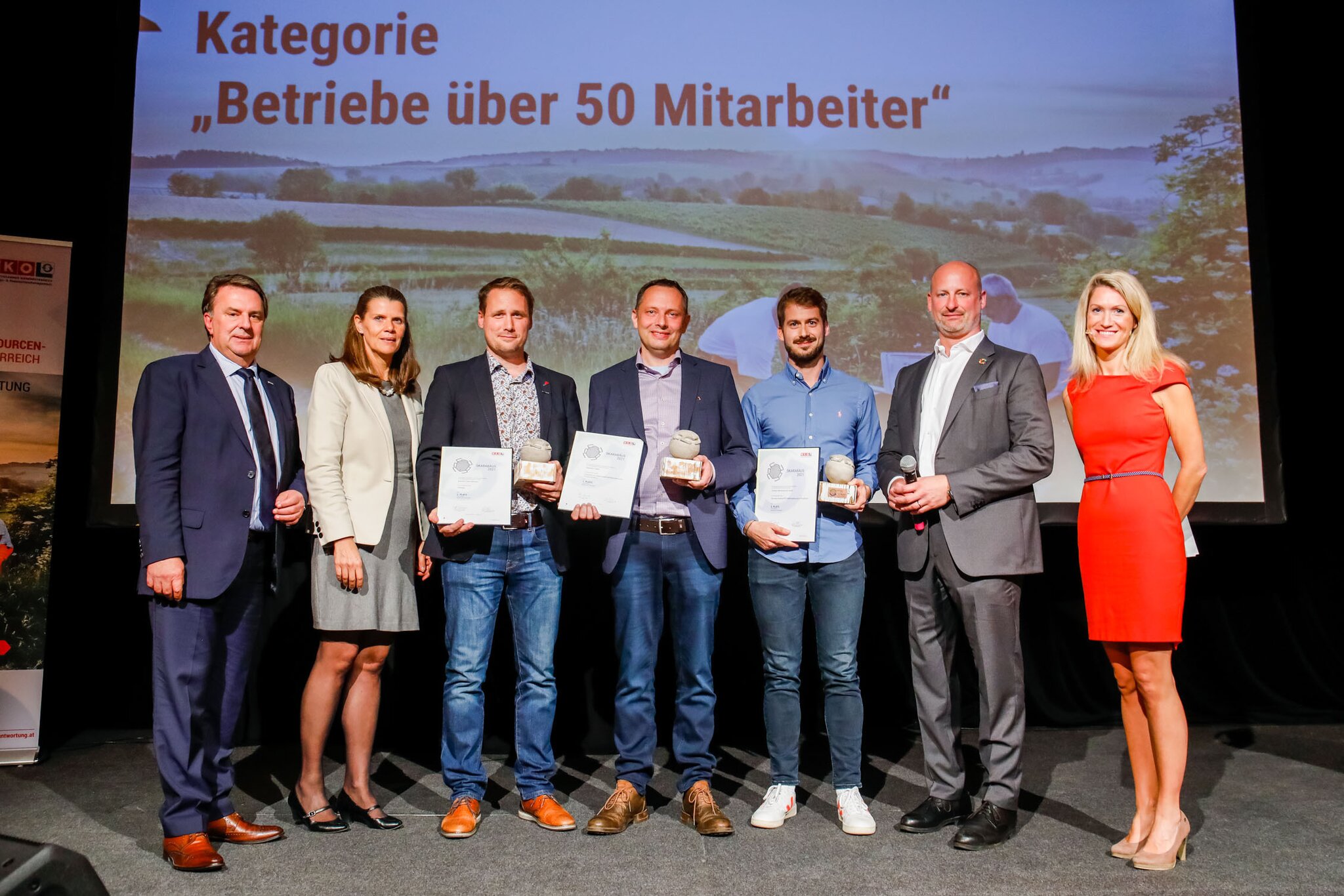 St. Pantaleon-Erla: Hasenöhrl gewinnt mit ÖkoBeton den "Skarabäus-Preis ...