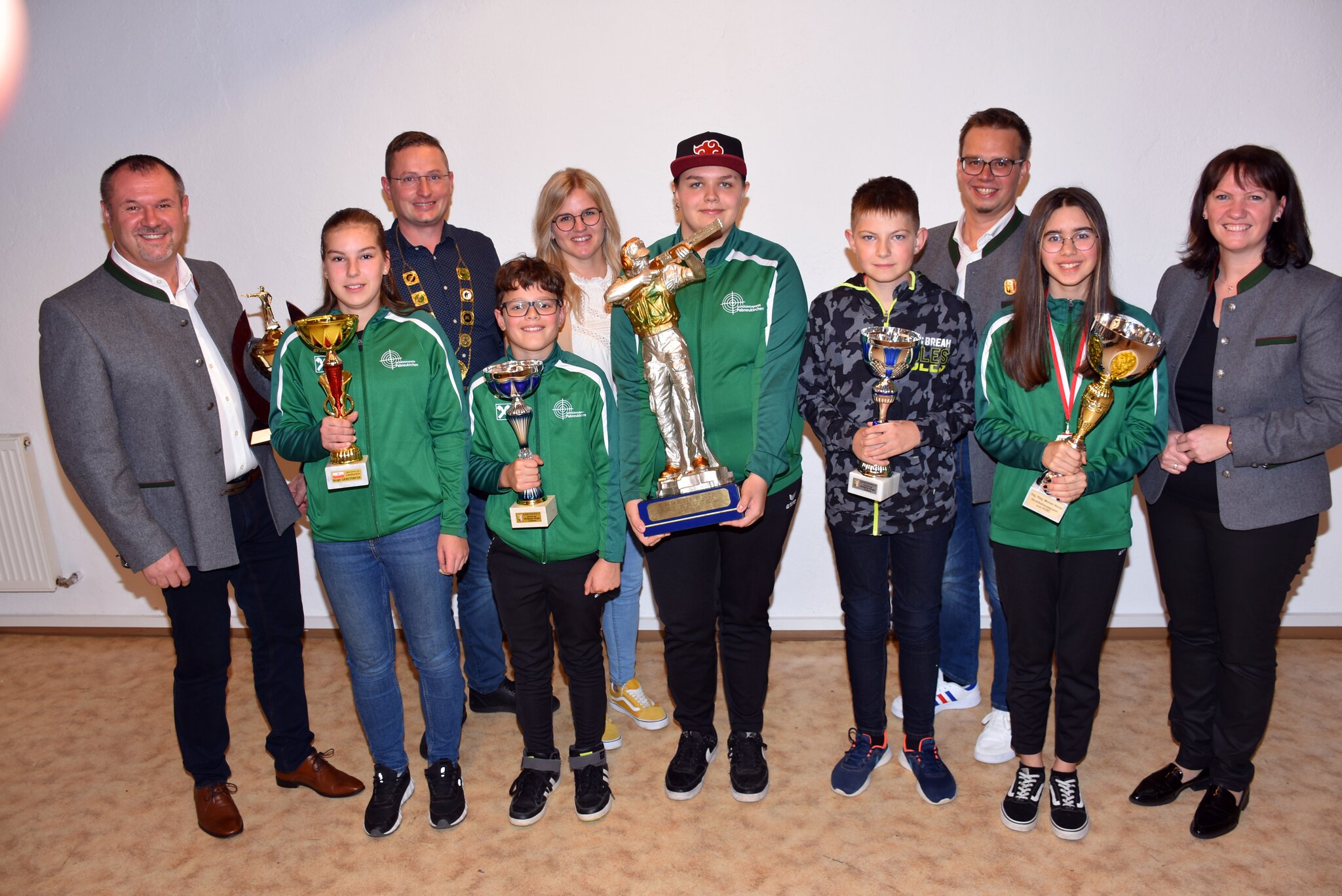 Zielsport Meisterschaft: Victoria Lindner dominierte die Männer - Perg