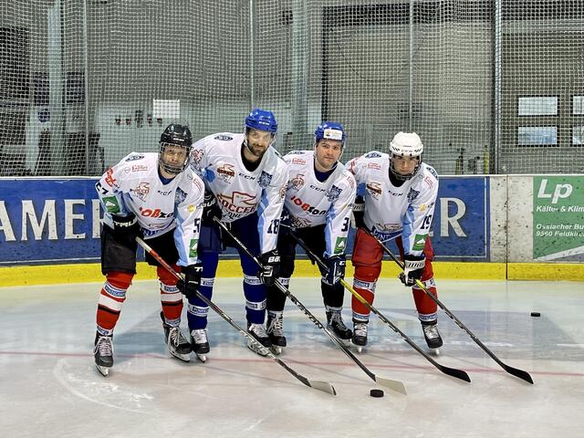 ESC Steindorf: Wieder heiß auf´s Eis - Feldkirchen