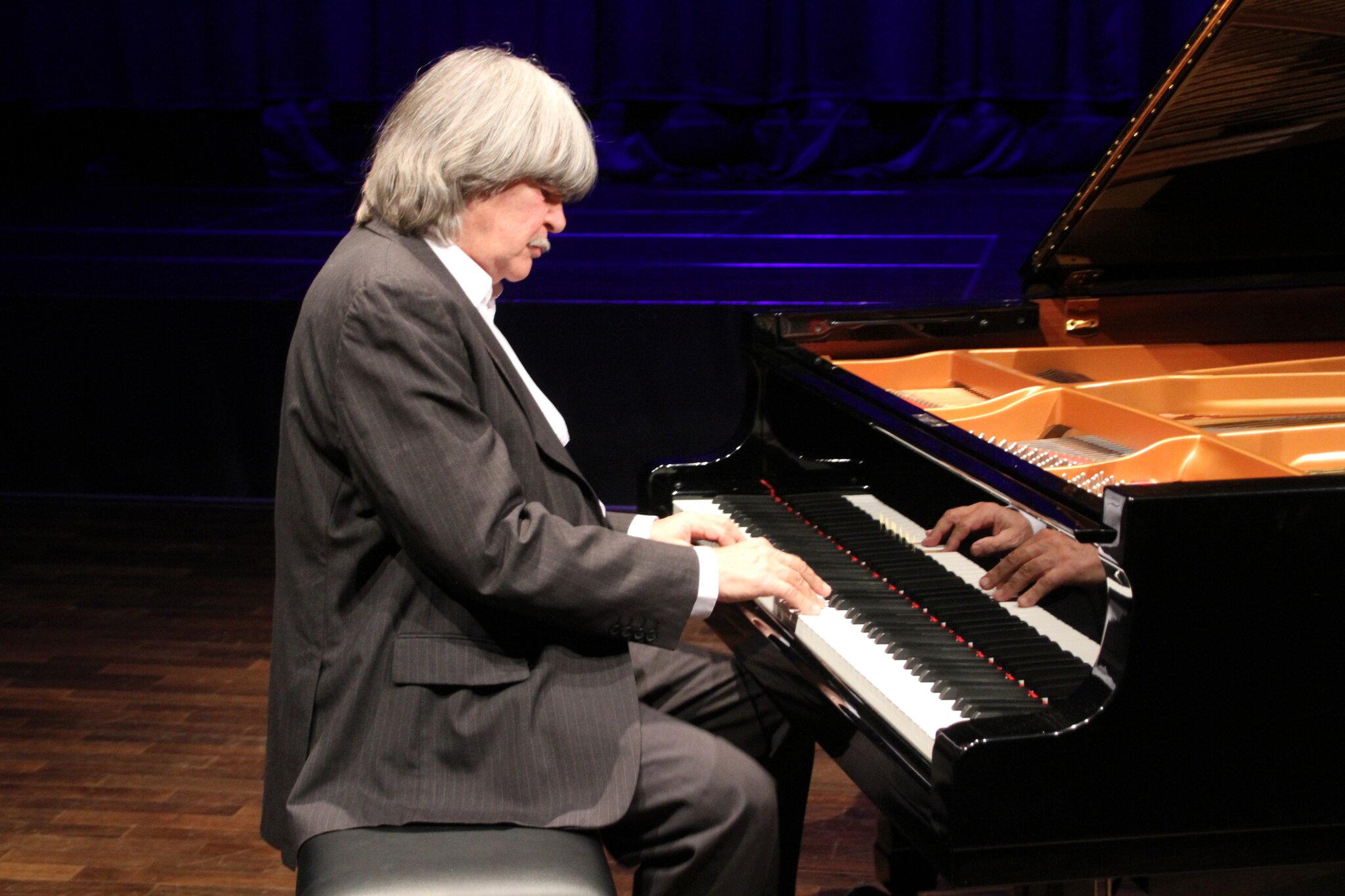 Boogie Woogie Star: Meister des Boogie-Woogie in Hof - Flachgau