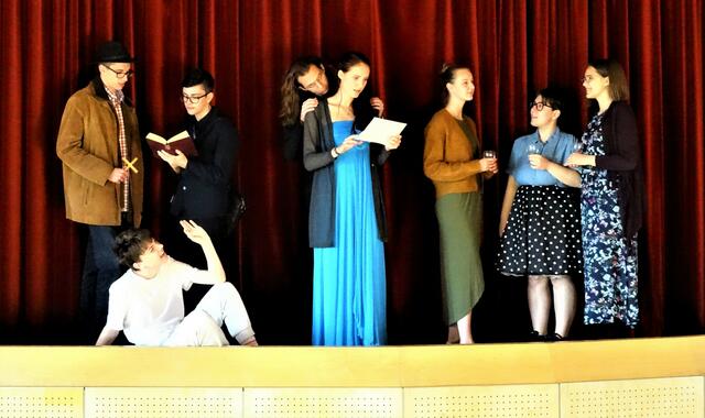 "Dracula" im Pfarrsaal Steinakirchen: Von Transsilvanien nach ...