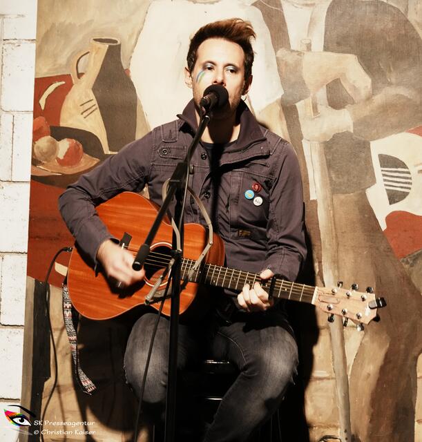 Danny Bianchi & Natale Acri 7*Stern Wohnzimmerkonzert 04.11.202: Danny ...