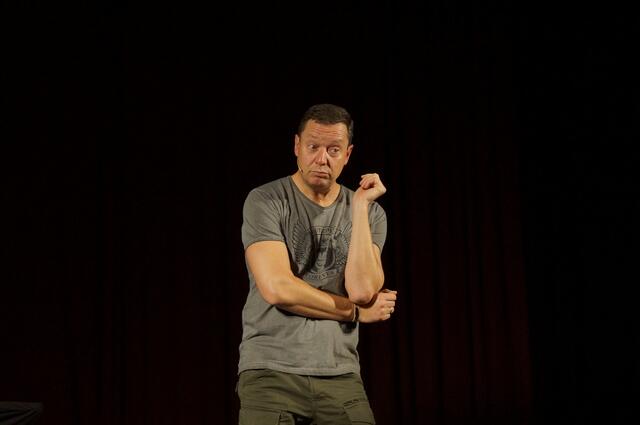 Bruck/Leitha: Alex Kristan über das Leben als "Rotzpipn Forever ...