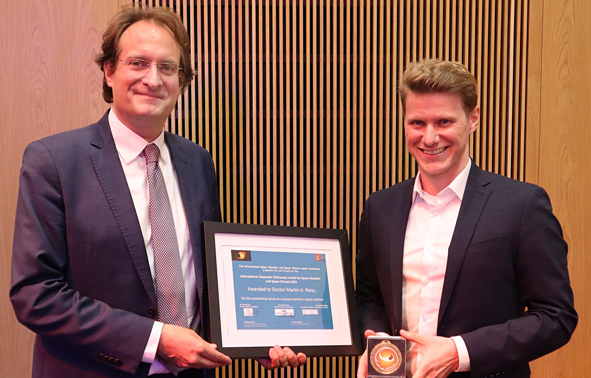 Alexander Chizhevsky-Medal for Space Weather and Space Climate.: Hohe ...