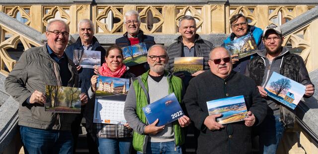 Feldbach: Fotoclub macht neues Kalenderjahr bunt und "beschreibbar ...