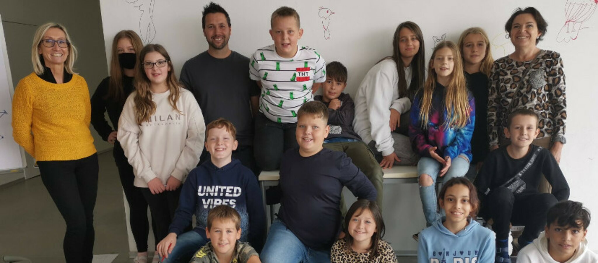 Wölbling: TikTok Star condsty zu Besuch in der Wölblinger Mittelschule ...