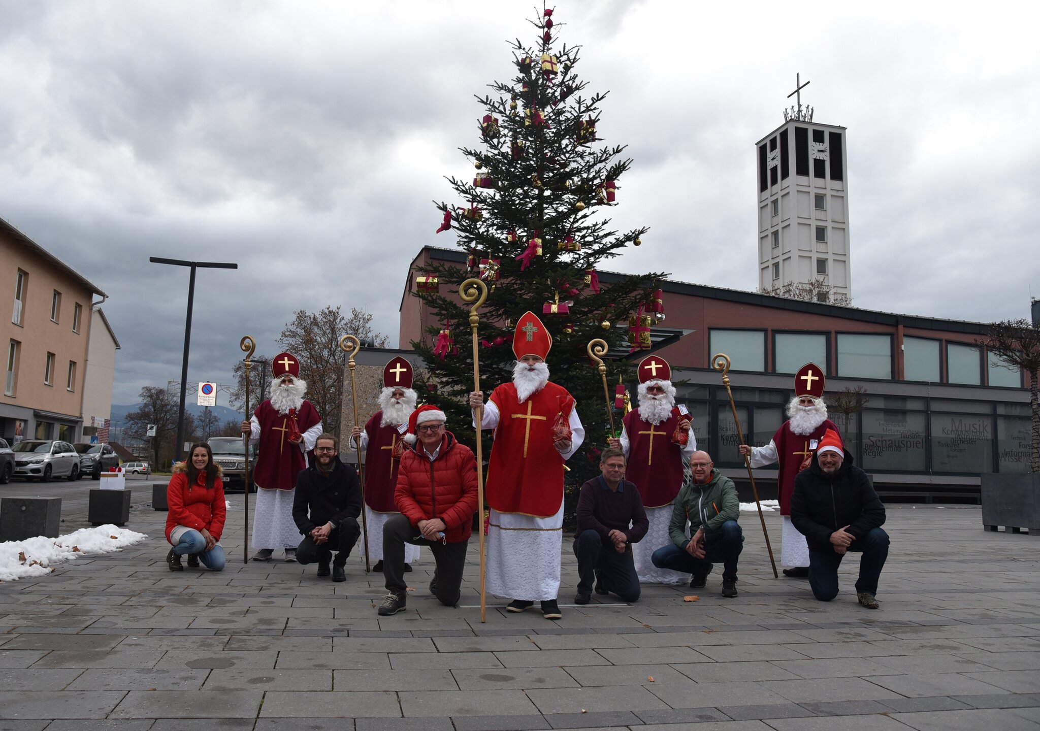 Ternitz: 200 Nikolaus-Sackerl werden an Kinder verteilt - Neunkirchen