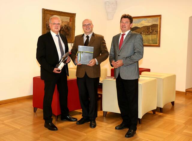 Stadt Krems: Bezirkshauptmann Günter Stöger zu Gast im Rathaus - Krems