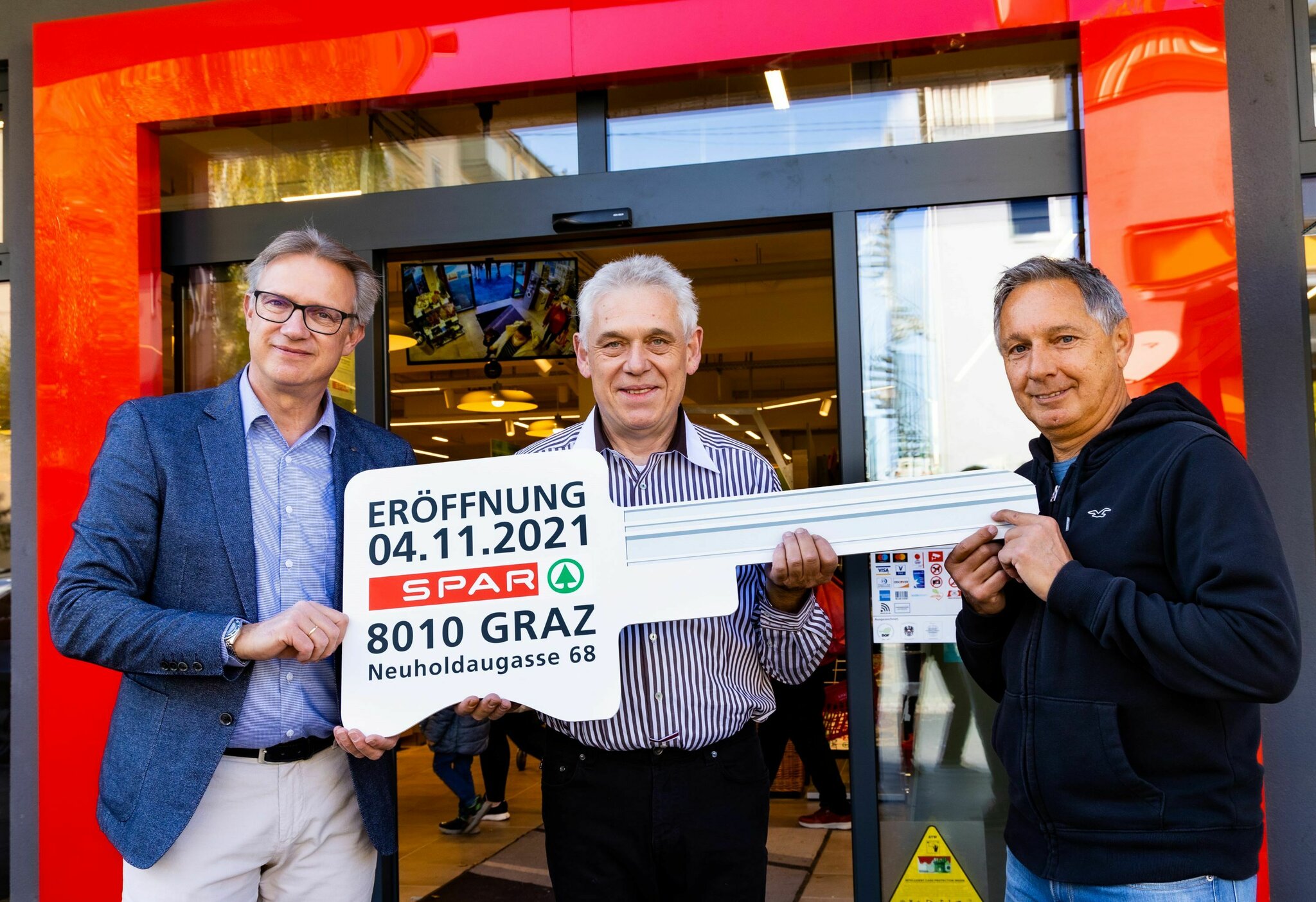 Rückkehr mit reginonaler Vielfalt: Spar eröffnet in der Neuholdaugasse ...