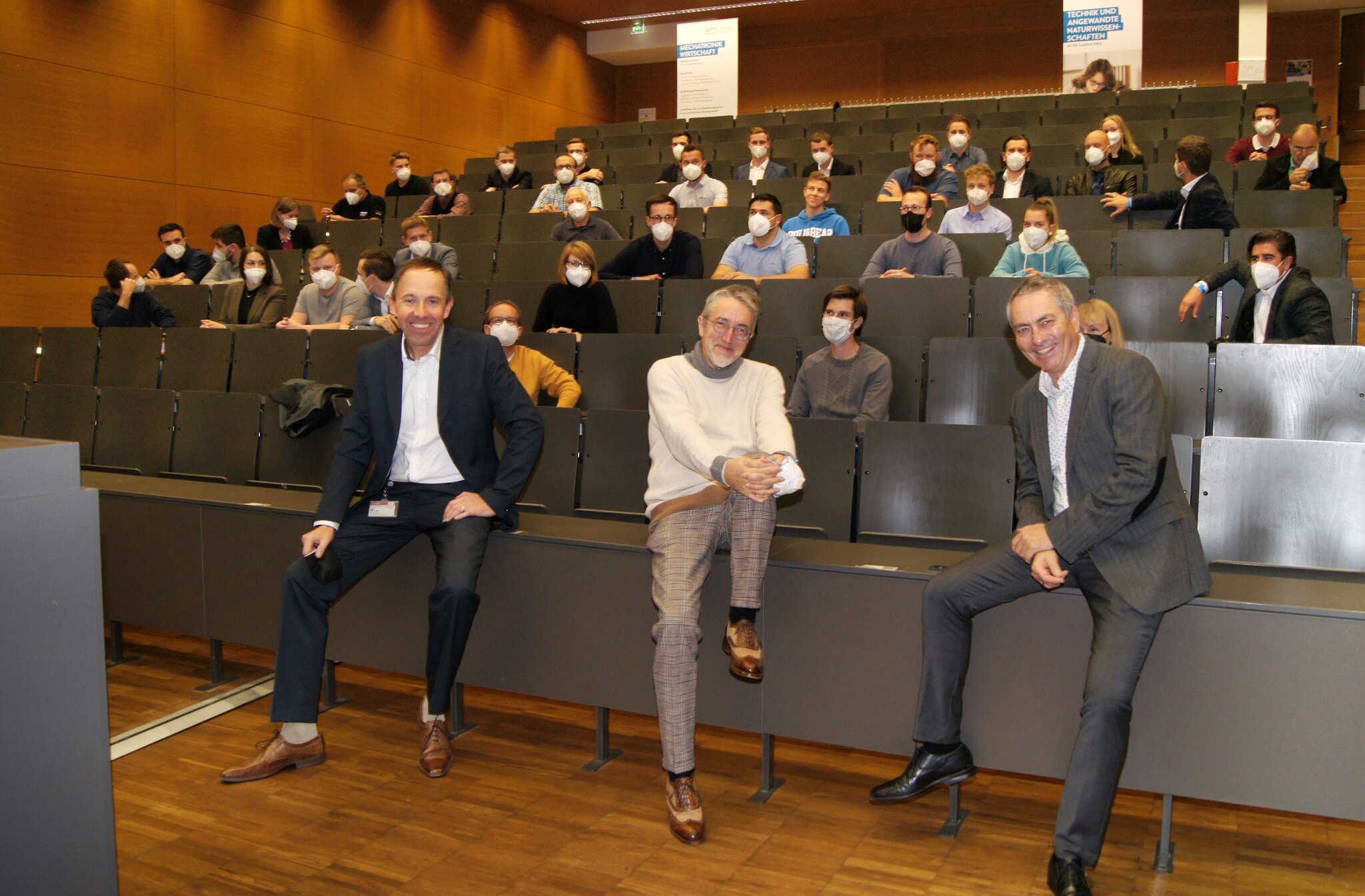 FH Wels: 1.000 Mewi-Absolventen - Wels & Wels Land