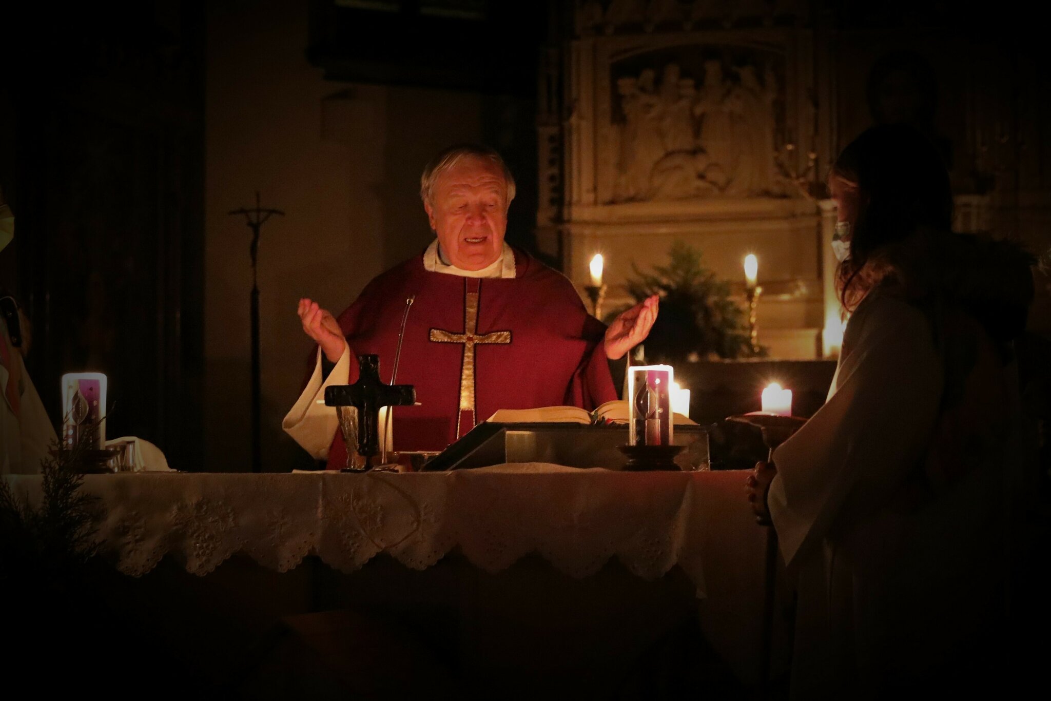 Pfarre St. Valentin: Rorate-Messe - Enns