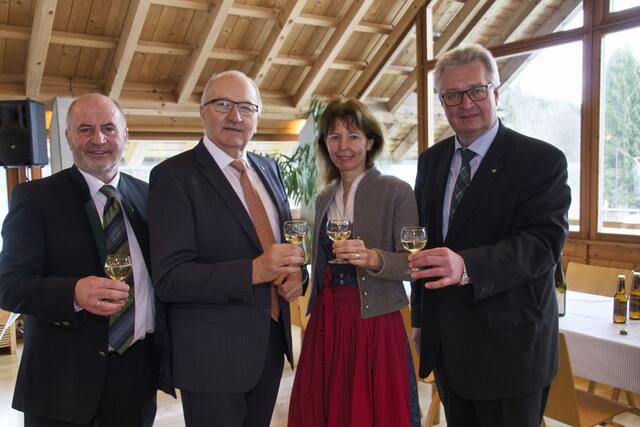 Mutig in die neuen Zeiten: Bürgermeister lädt zum Neujahrsempfang ...