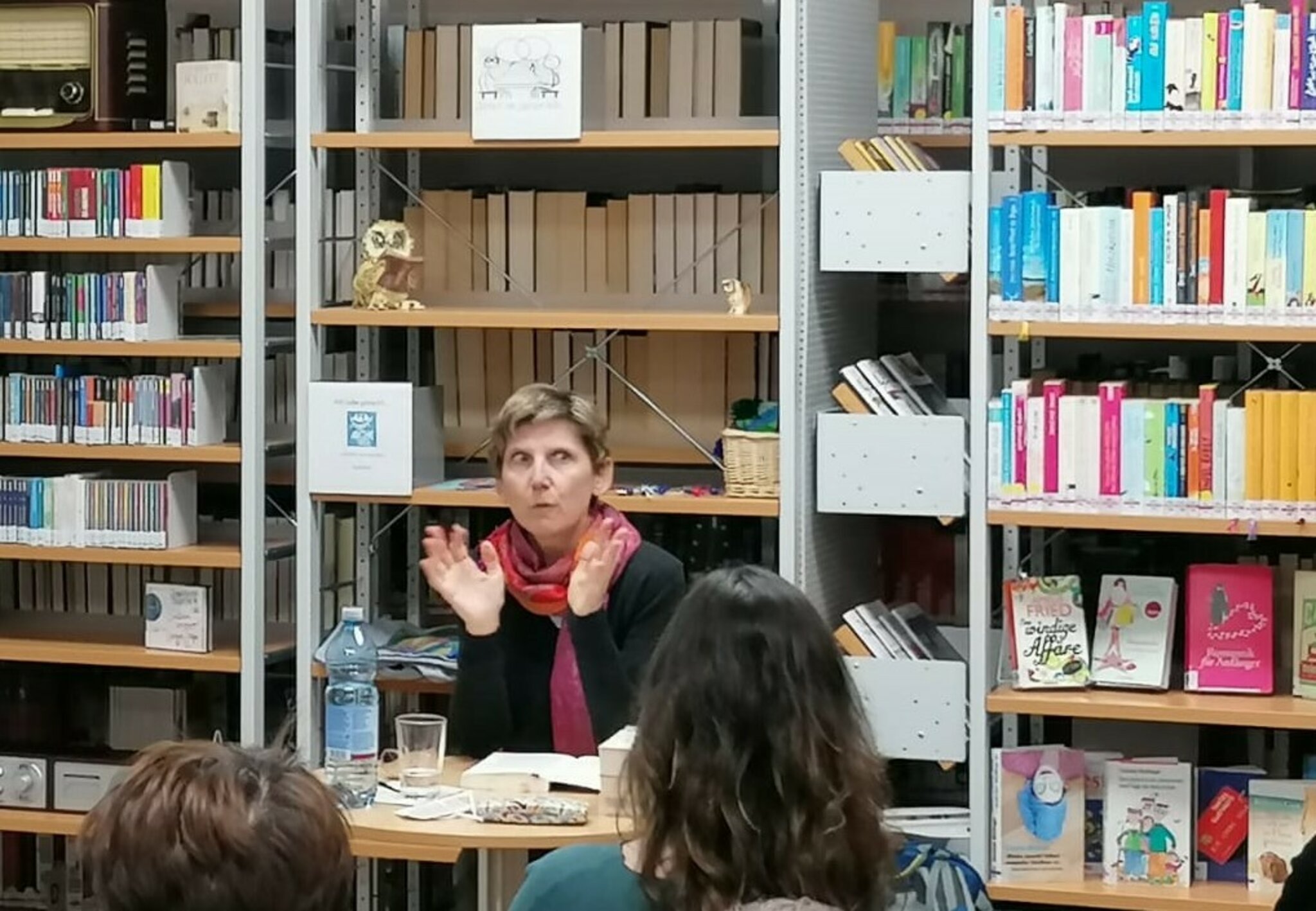 Bücherei Steinach: Laura Baldini las aus ihren Büchern - Stubai-Wipptal