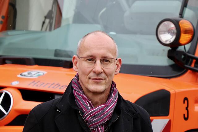 Straßenerhaltungsdienst Region Hartberg: Mehr als 130 Engel in Orange ...