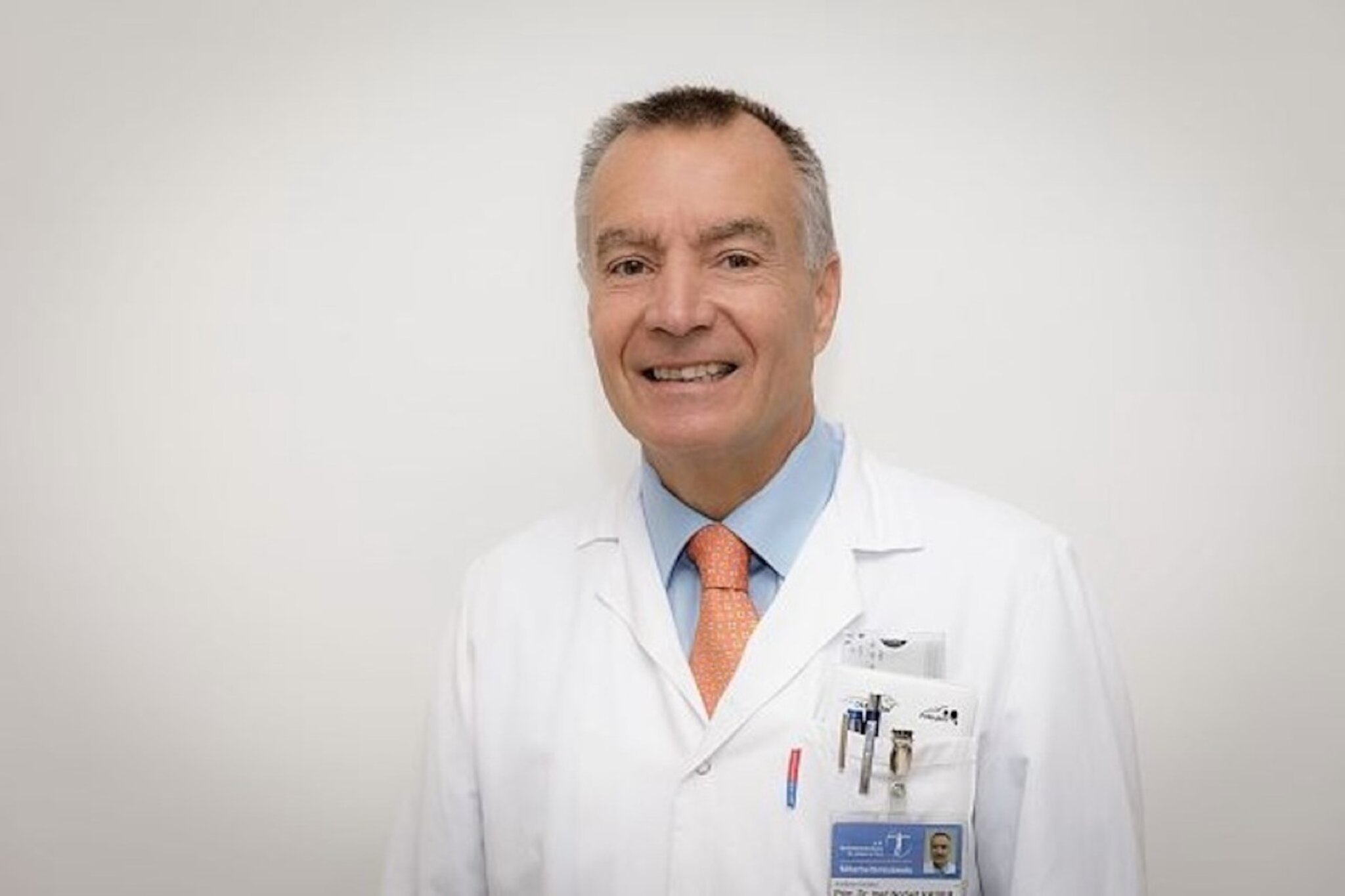 BKH St. Johann: Bruno Reitter folgt Norbert Kaiser als Ärztlicher ...