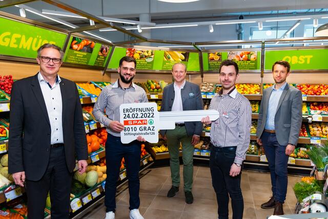 Regionale Frische und große Auswahl: SPAR-Supermarkt in der ...