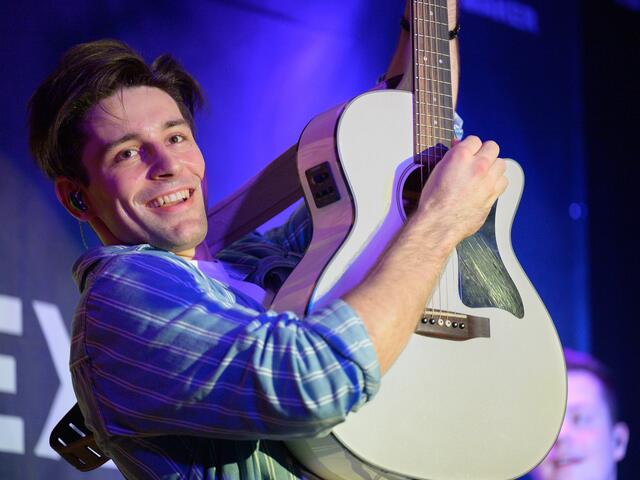 Alexander Eder rockt Wittau: Live-Konzert von Alexander Eder und Band ...